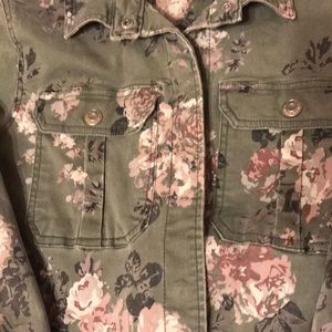 Kensie | Jackets & Coats | Kensie Floral Print Denim Utility Jacket ...